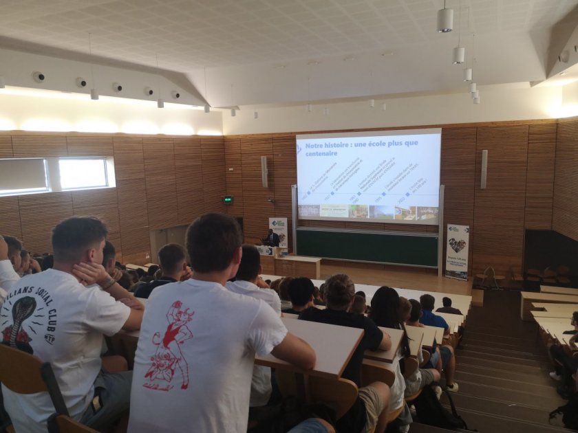 Initial training | SUPMICROTECH-ENSMM